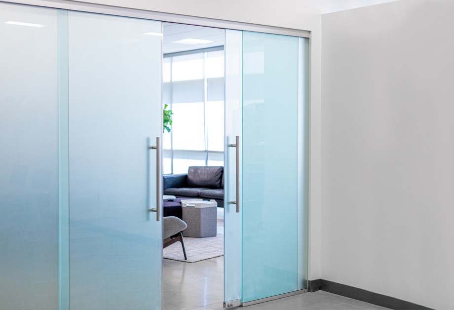 How Dusted Crystal Window Film Optimizes Office Space | Avery Dennison ...